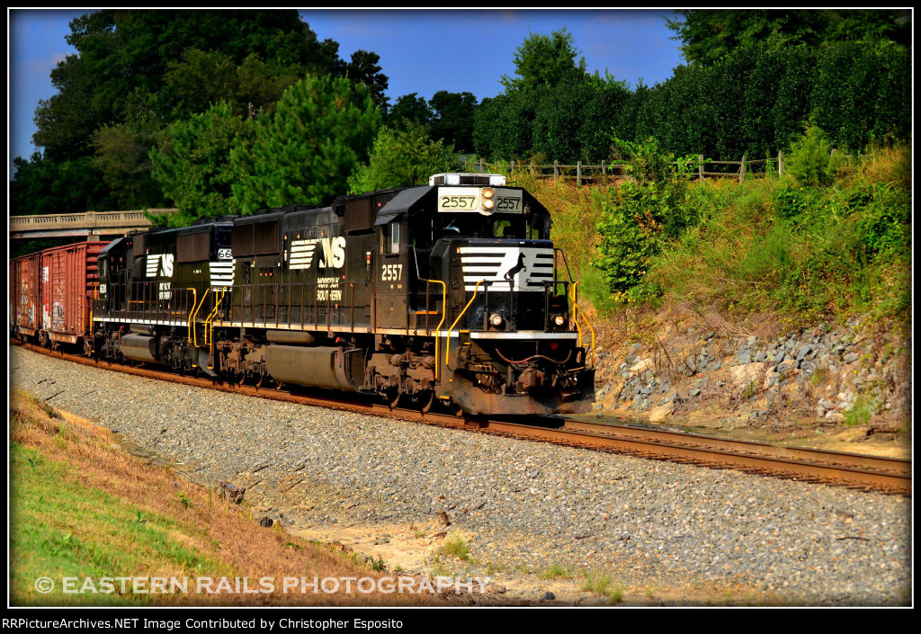 NS SD70 2557 leads 337